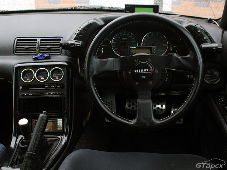 R32 Skyline Interior